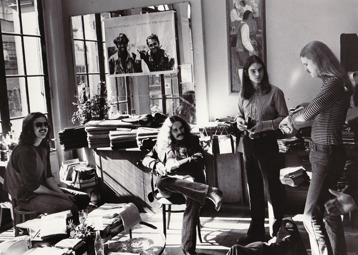 Space Opera – Dancing in the Moonlight of our Existence